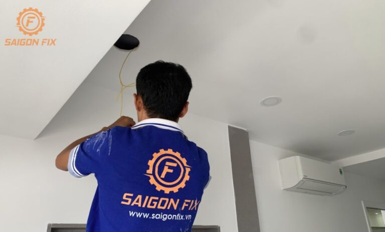 Thay đèn âm trần thạch cao - Nhanh chóng, giá rẻ